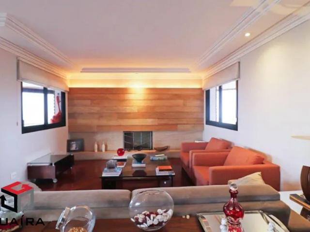 Luxuoso e sofisticado apartamento a venda no Alto de Pinheiros