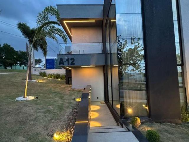 Luxuoso Sobrado de Alto Padrão no Condomínio Campos do Conde ? Totalmente Mobiliado!
