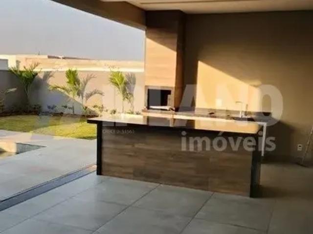 Luxuoso Sobrado Novo à Venda na Vila do Golf – Condomínio Terras de Florença
