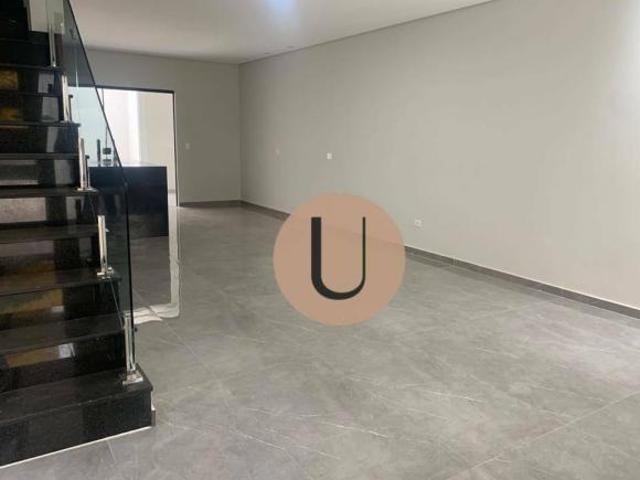 Luxuoso sobrado na Vila Carrão 3 suítes e 4 vagas
