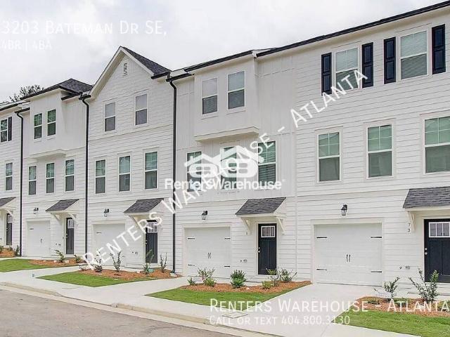 Luxurious 3 Story 4 Bedroom Townhome
