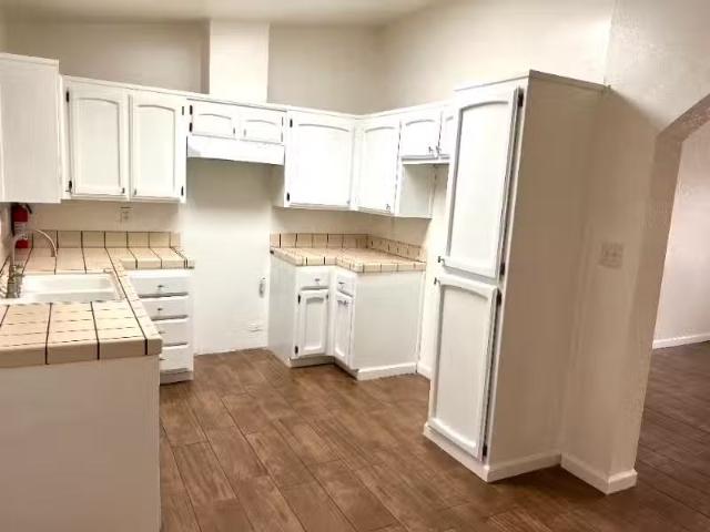 Luxurious 2 BR, 2BT Apartment Perfect for Families! 4312 Wh.