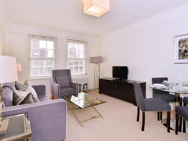 Luxurious Chelsea Haven: Pelham Court Elegance