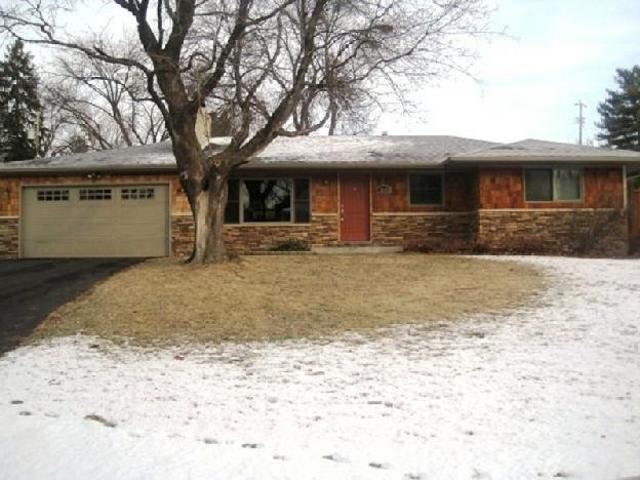 Luxurious, Beautifully Remodeled Home in Upscale Location!