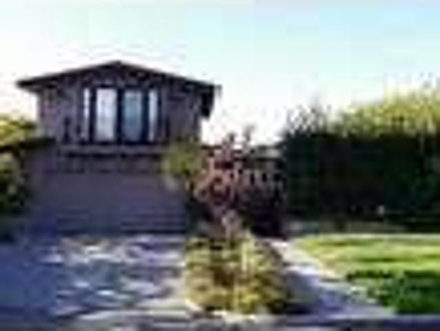 Luxurious furnished house with 3BR in Carmel