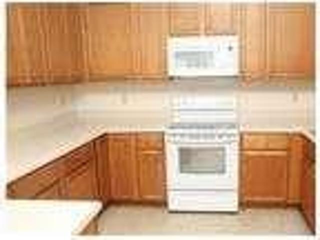 luxurious One Bedroom in Old Trail. Pet OK!