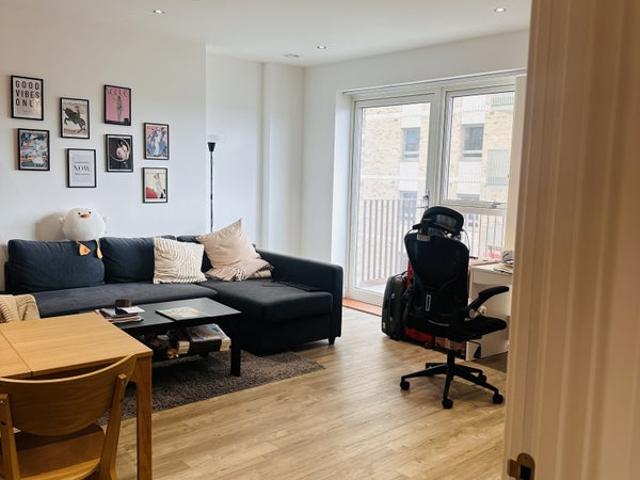 Luxurious New Build 1BedFlat@E16 2ZR/City Airport