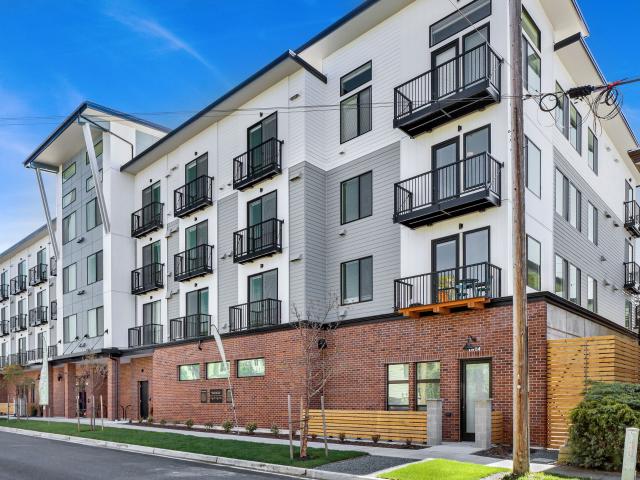 Luxurious Studios with Rooftop Deck and Secured Entry!
