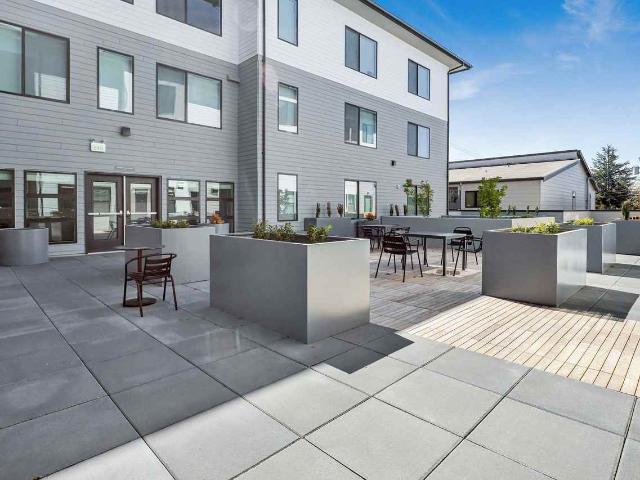 Luxurious Studios with Rooftop Deck and Secured Entry! 1 Bedroom Apartment for Rent at 1818 D St, Bellingham, WA 98225 Lettered Streets