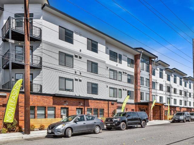 Luxurious Studios with Rooftop Deck and Secured Entry! Studio Apartment for Rent at 1818 D St, Bellingham, WA 98225 Lettered Streets
