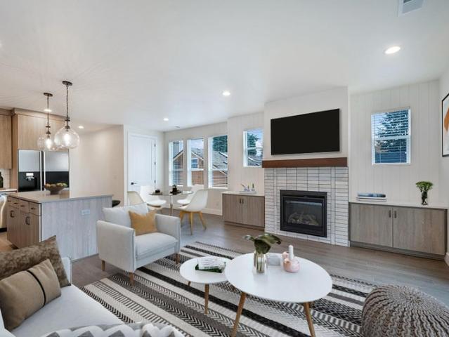 Luxurious University Park townhome near St Johns