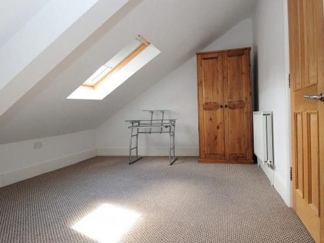 luxury 3 bed apartment!