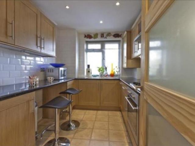 Luxury 3bedroom flat, only £875 per room!