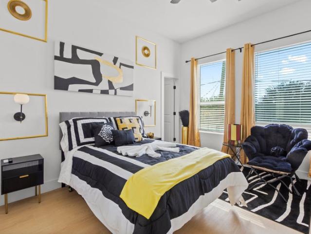 Luxury 3BR Gated Oasis_Bedroom _ Shared Bath