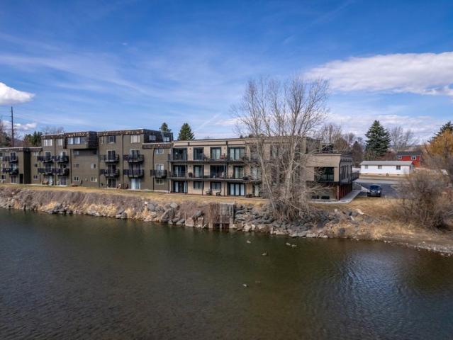 Luxury 1 BR Apartment Homes on the Yellowstone Riv