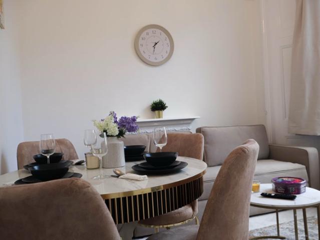 ✨Luxury 2 bed Chelsea| bills included| short lets