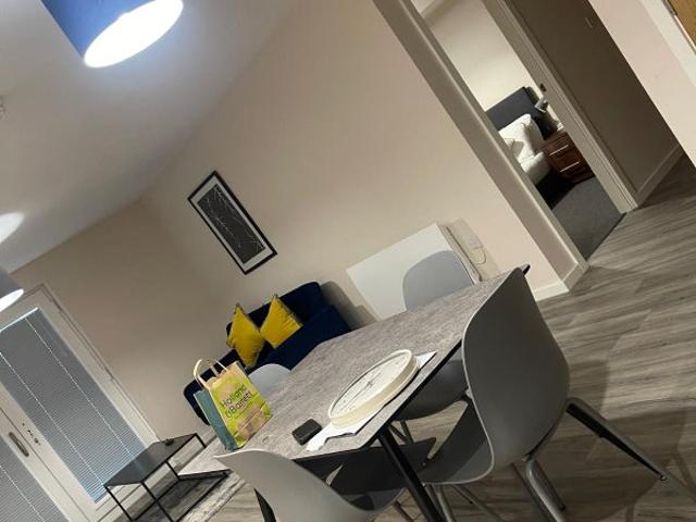 Luxury 2 Bed, Apartment, M15