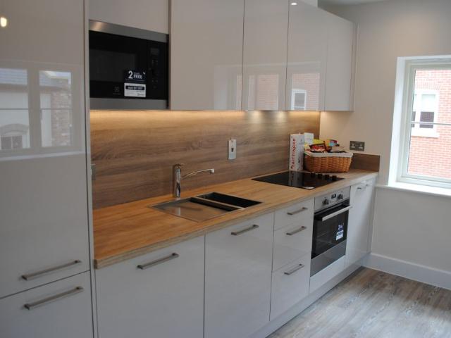 Luxury 2 bed apartment to let in Worcester