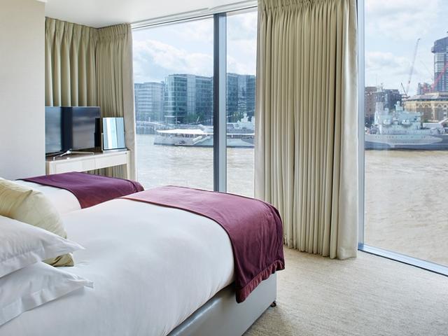 Luxury 2 Bed Serviced Apartment with Shard Views and Premium Amenities in Tower Bridge