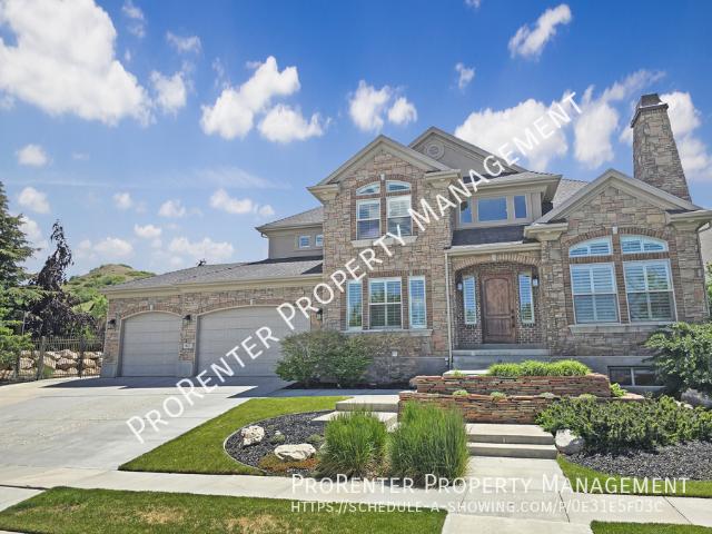 Luxury 6 bed, 3.5 Bath North Salt Lake Home