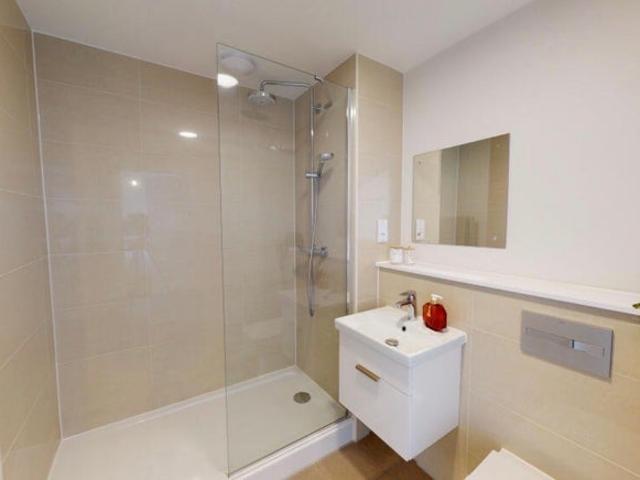 Luxury Apartment Available – Leicester