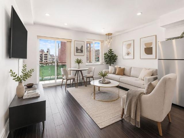 Luxury apartment complex for rent in 21 Ludlow Street, New York