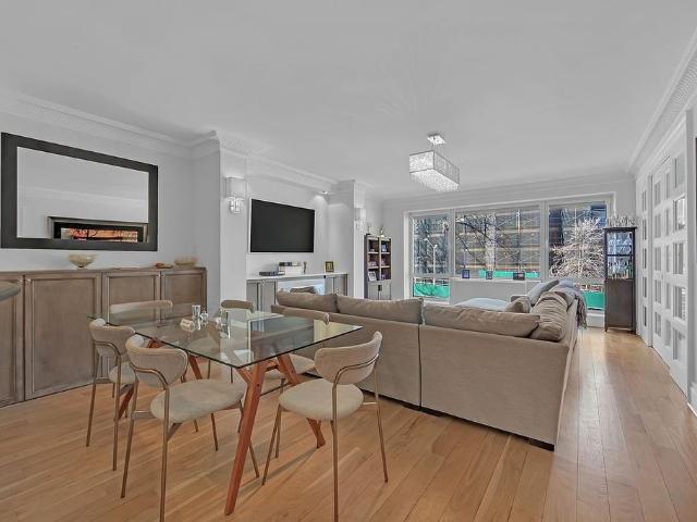 Luxury apartment complex for rent in 732 West End Avenue, New York