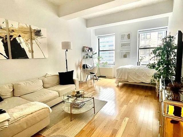 Luxury apartment complex for rent in 99 John Street, New York