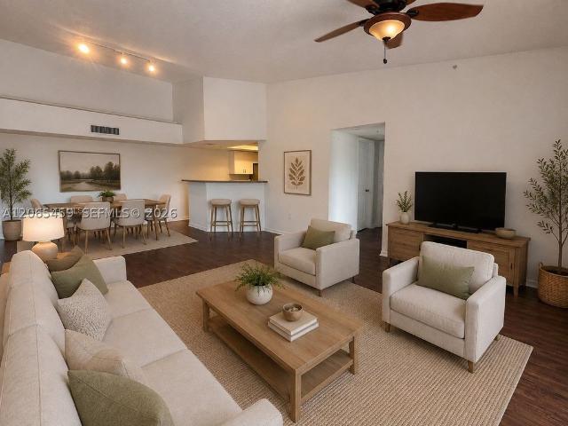 Luxury apartment complex for rent in Coconut Creek, United States