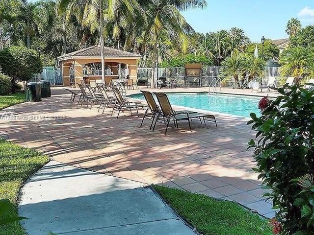 Luxury apartment complex for rent in Coconut Creek, United States