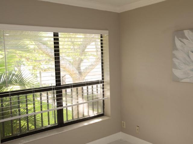 Luxury apartment complex for rent in Coconut Creek, United States