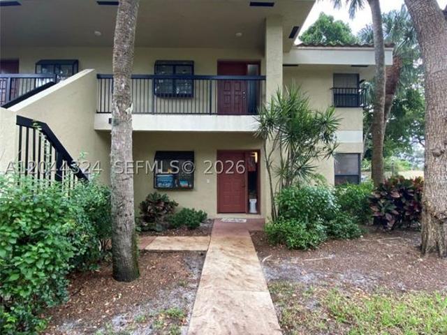 Luxury apartment complex for rent in Coconut Creek, United States