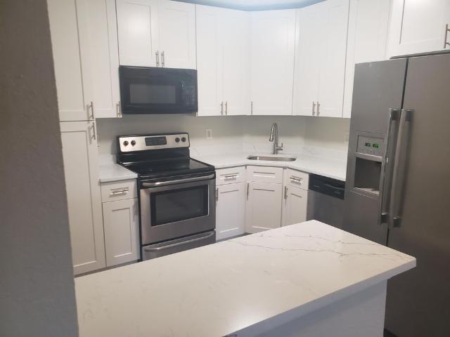 Luxury apartment complex for rent in Coconut Creek, Florida