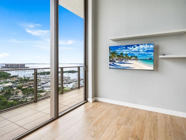 Luxury apartment complex for rent in Coconut Grove, Florida