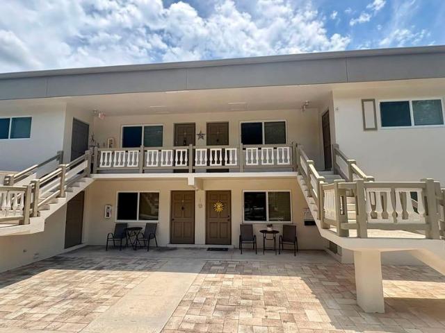 Luxury apartment complex for rent in Cooper City, Florida