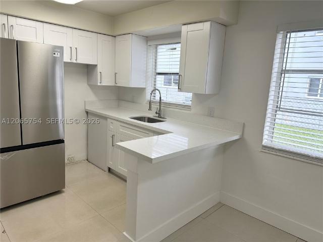 Luxury apartment complex for rent in Cooper City, United States