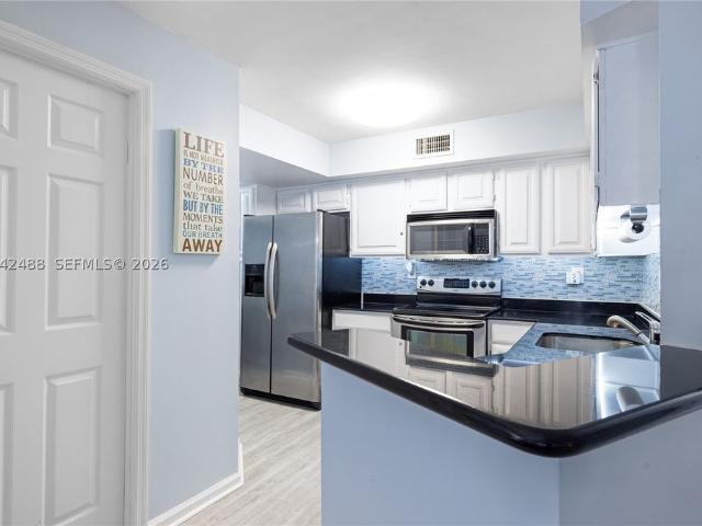 Luxury apartment complex for rent in Coral Gables, Florida
