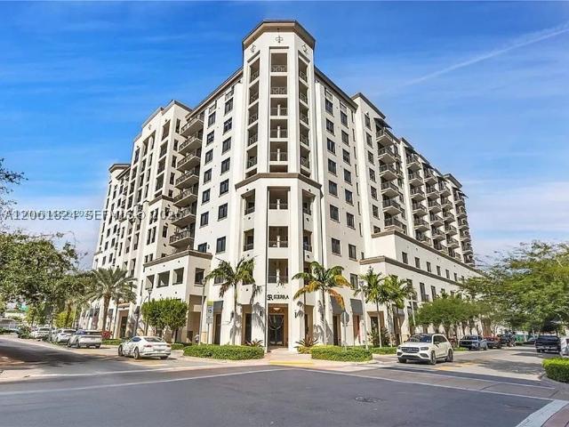 Luxury apartment complex for rent in Coral Gables, Florida