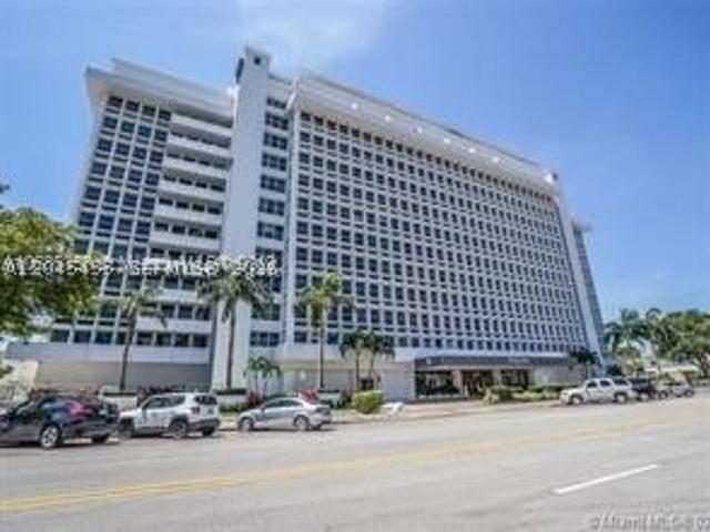 Luxury apartment complex for rent in Coral Gables, Florida
