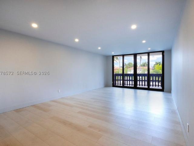 Luxury apartment complex for rent in Coral Gables, Florida