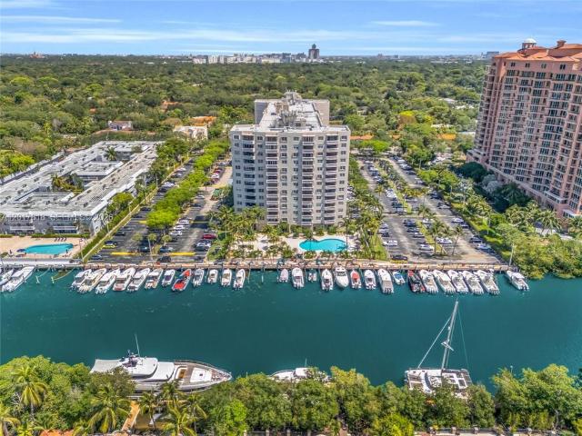 Luxury apartment complex for rent in Coral Gables, Florida