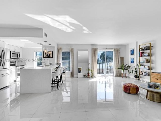 Luxury apartment complex for rent in Coral Gables, Florida