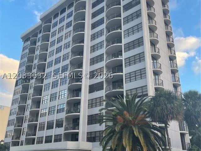 Luxury apartment complex for rent in Coral Gables, Florida