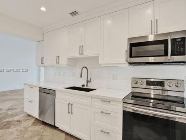 Luxury apartment complex for rent in Coral Gables, Florida