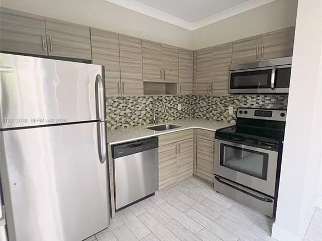 Luxury apartment complex for rent in Coral Gables, Florida