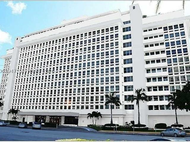 Luxury apartment complex for rent in Coral Gables, Florida