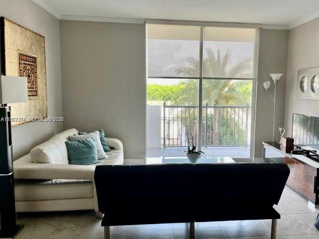 Luxury apartment complex for rent in Coral Gables, United States