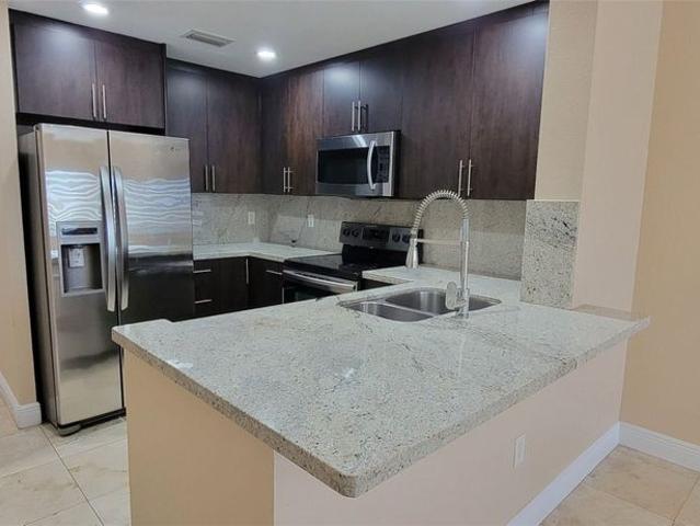 Luxury apartment complex for rent in Coral Gables, Florida