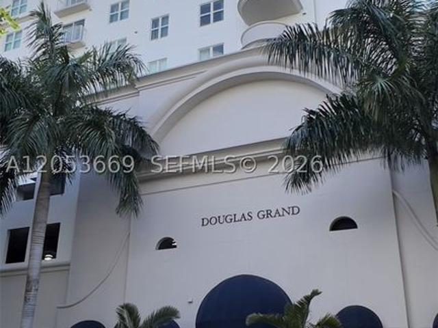 Luxury apartment complex for rent in Coral Gables, Florida