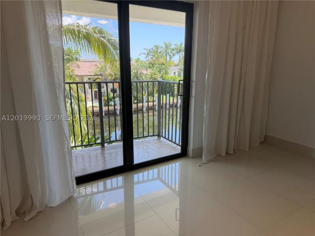 Luxury apartment complex for rent in Coral Gables, Florida